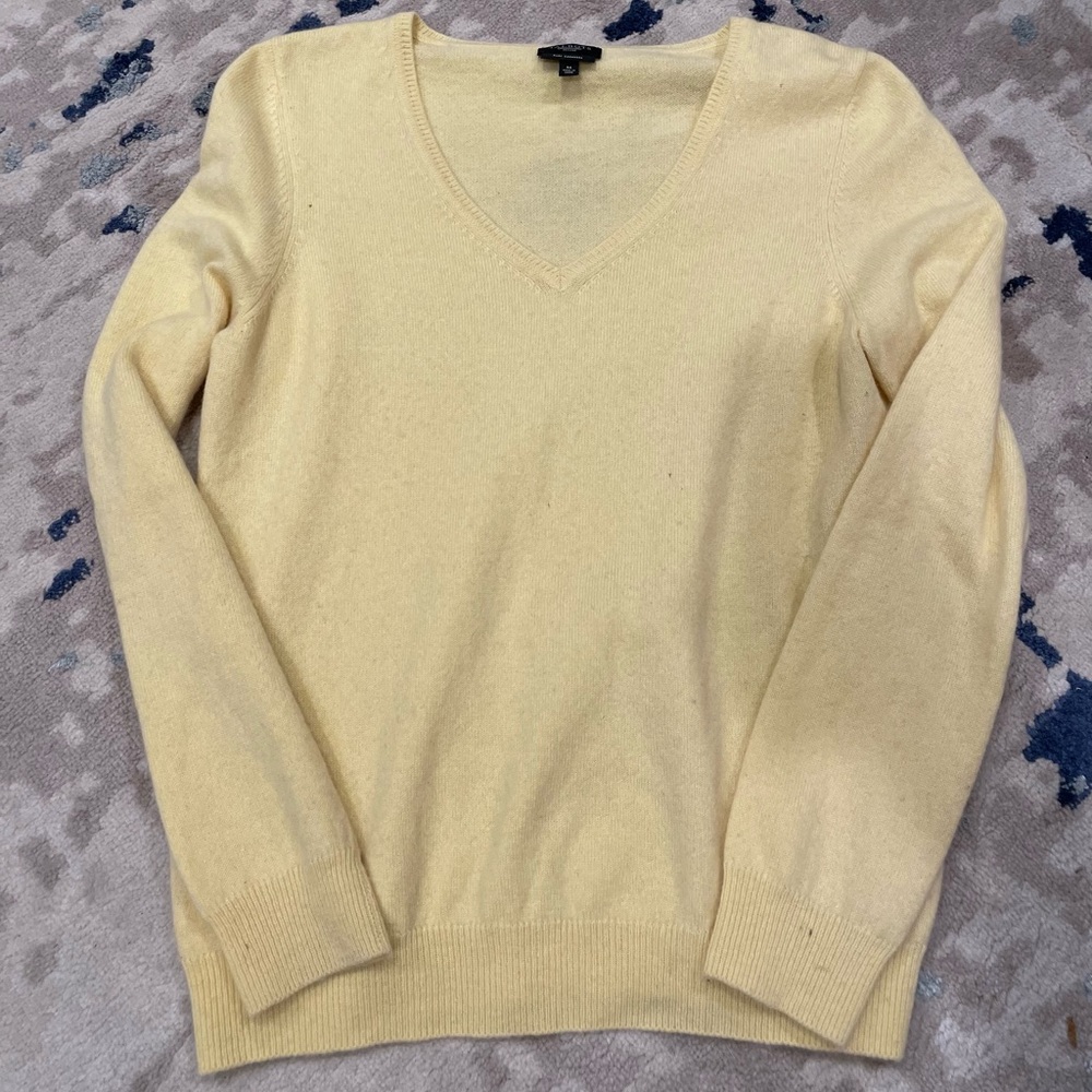 Talbots Pale Yellow Cashmere Sweater - Gem